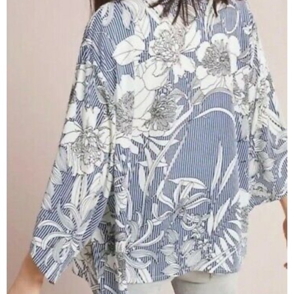 Anthropologie | Jackets & Coats | Akemi Kin Floral Kimono One Size Fits ...